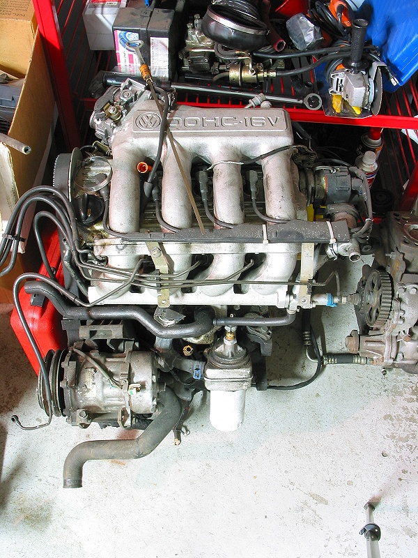 Rob's Official 2L 16V installation thread (not that anybody cares ...